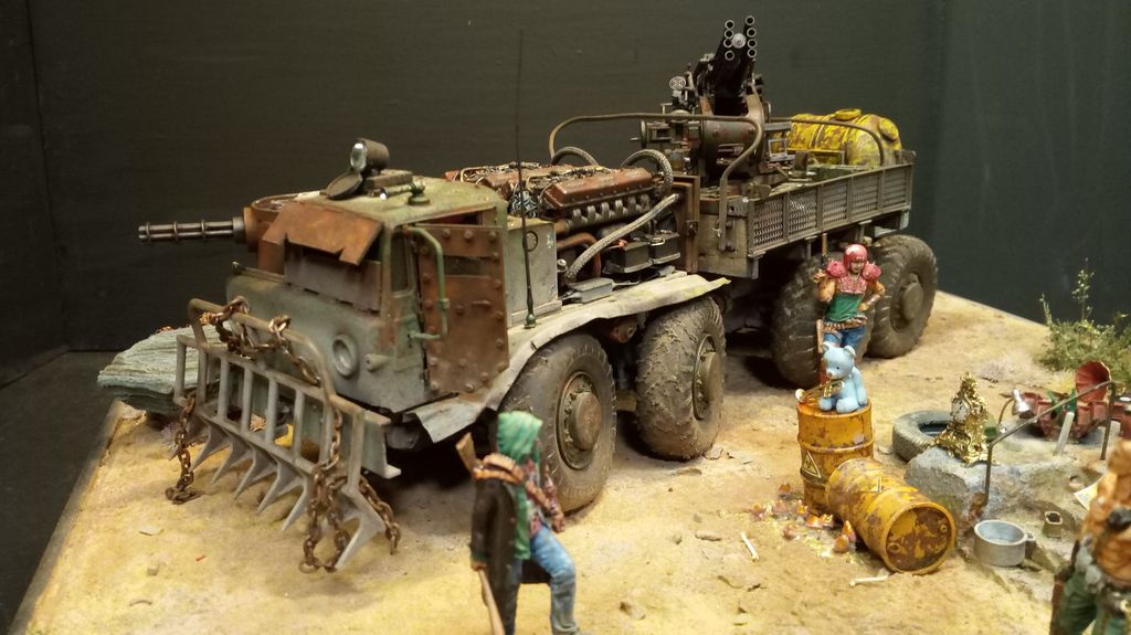 "Your goddess wont save you" - post-apocalyptic diorama | Creative