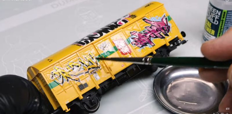 How to apply decals ? - GSW Tutorial